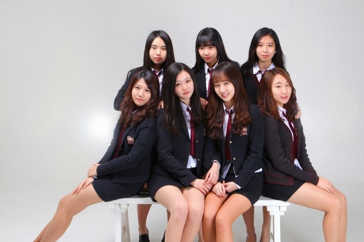졸업사진졸업축하단체이미지우정이벤트커플동창생추억앨범동기동창단체 이미지반명함여권수능이대스튜디오레드이대