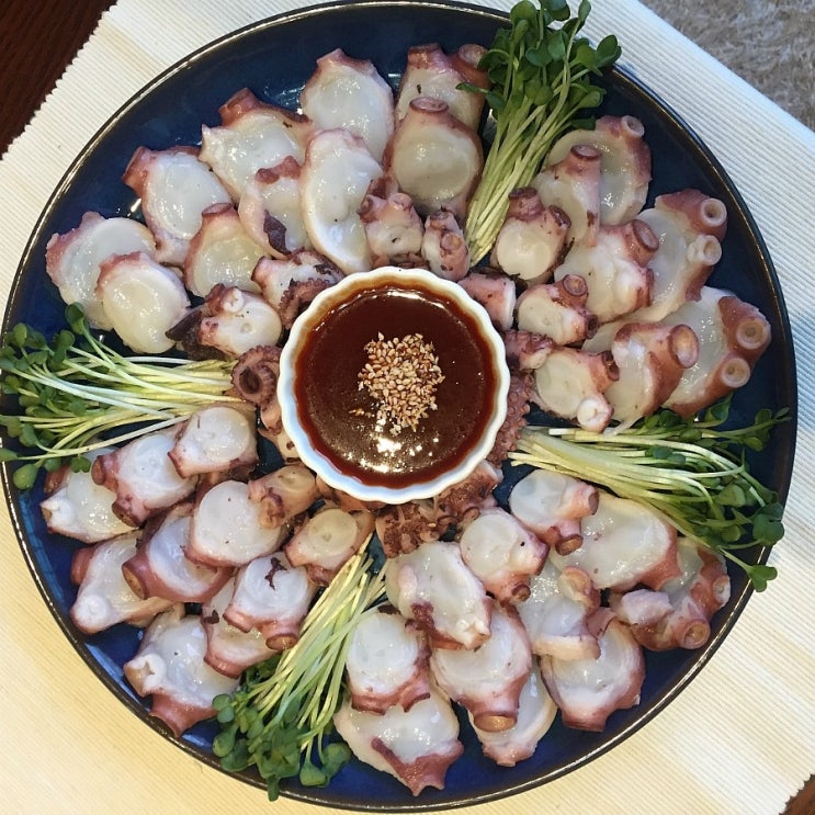 자숙문어 맛나게 삶는법맛있게 삶는 시간 With 초장 And 마늘기름장 네이버 블로그