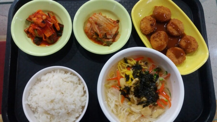 단체급식식단 유부잔치국수떠먹는유부초밥버섯굴소스덮밥 네이버 블로그