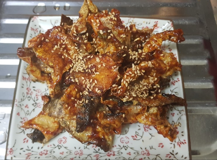 북어껍질볶음 콜라겐 듬뿍든 밑반찬 만들기 네이버 블로그