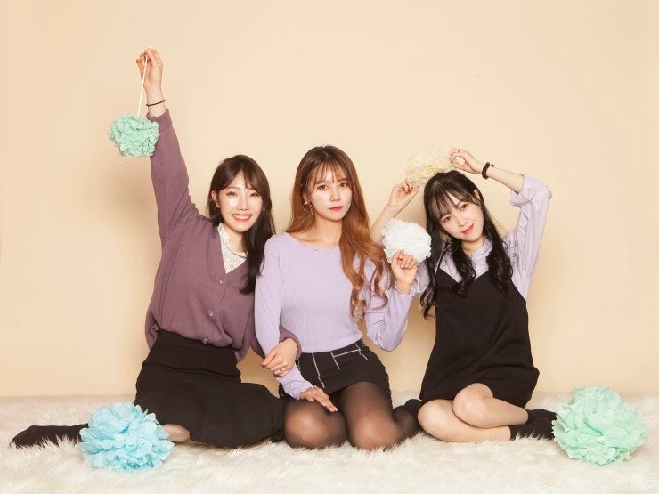 홍대스튜디오홍대우정사진홍대사진관우정이미지사진컨셉이미지사진우정사진우정사진잘찍는곳합정스튜디오상수스튜디오별사진관