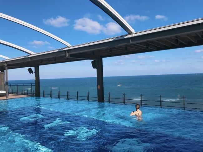 제주도 오션뷰 호텔 숙소 인피니티풀 루프탑 수영장이 아주 예쁜 제주 다인오세아노 호텔에서 아침수영하기 네이버 블로그